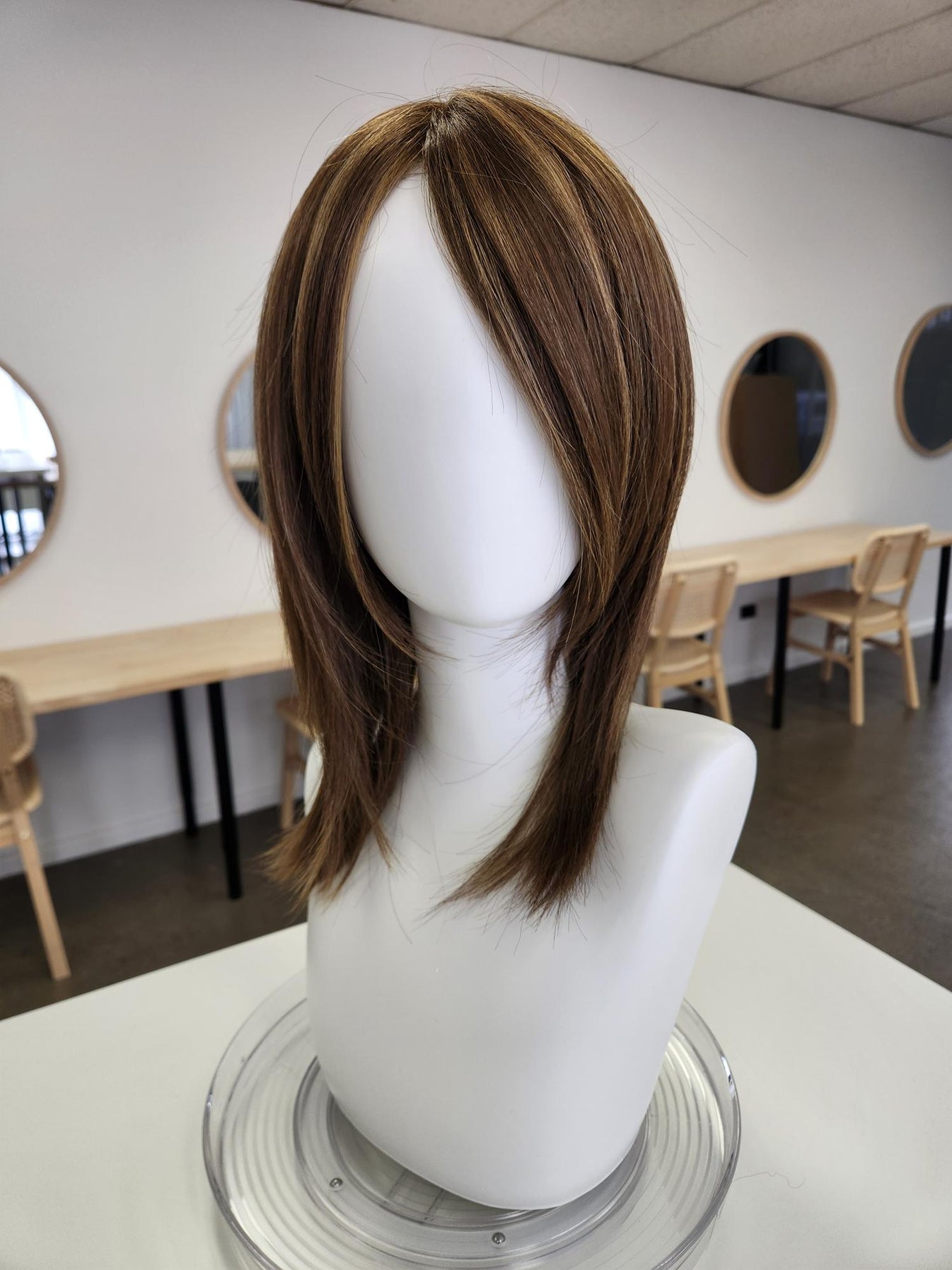 Ashley Mono #4527 – Celebrity Wigs